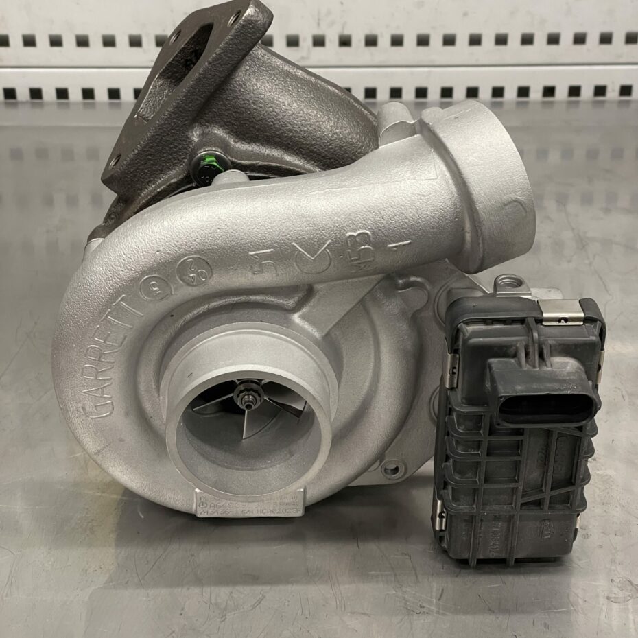 OM648 Billet Updated Hybrid Turbo - Black Smoke Ltd